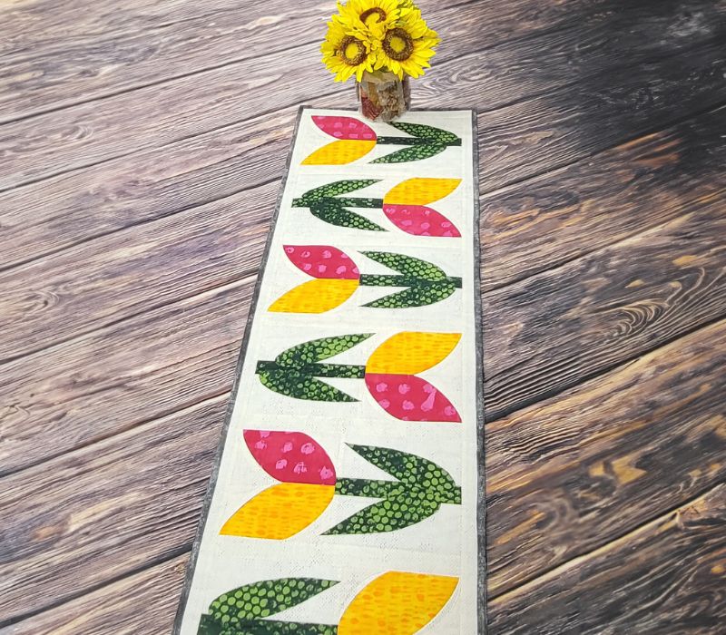 Coming Up Tulips Table Runner - Pattern and video class – GE Designs